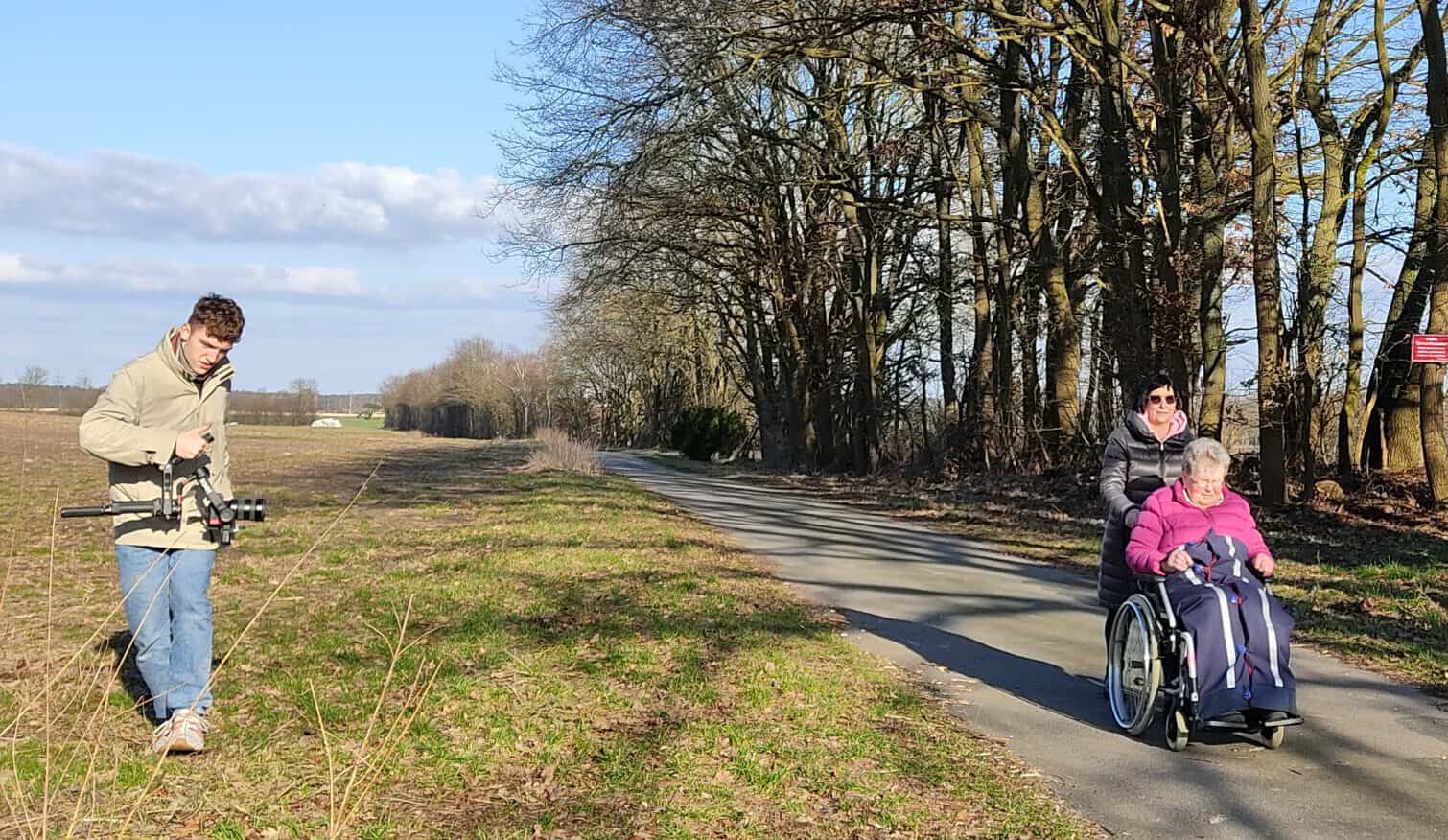 Filmarbeiten bei Rolling Buttons – Rolling Buttons – Rollstuhldecken